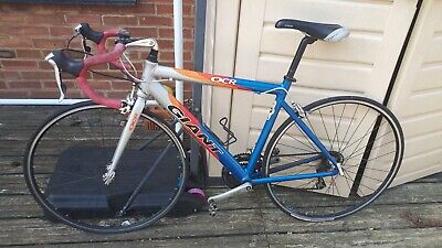 Giant Ocr Road Racing Or Touring Bike – Compact – Second Hand Road Bikes